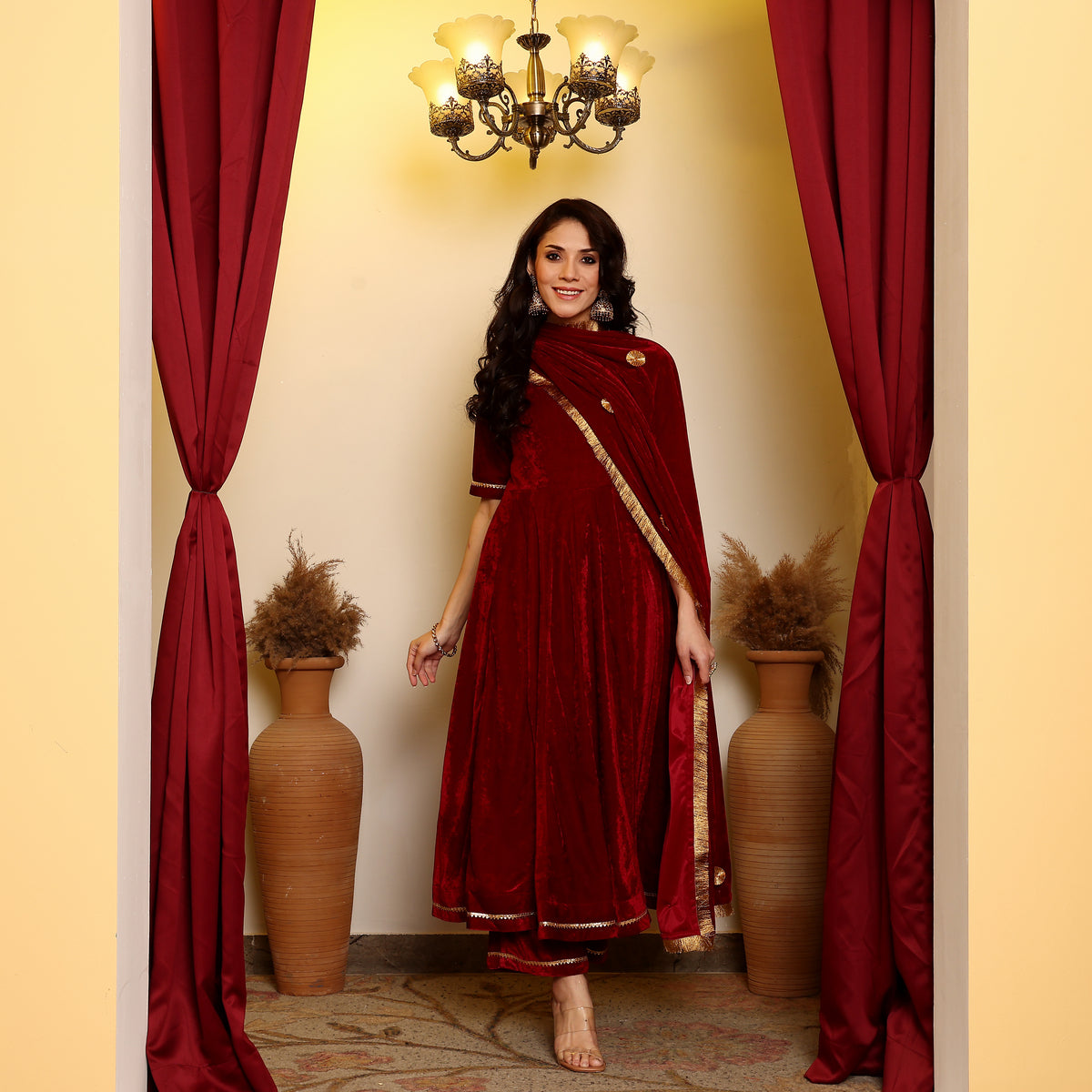 Zaisha Velvet Set – Kameez.co