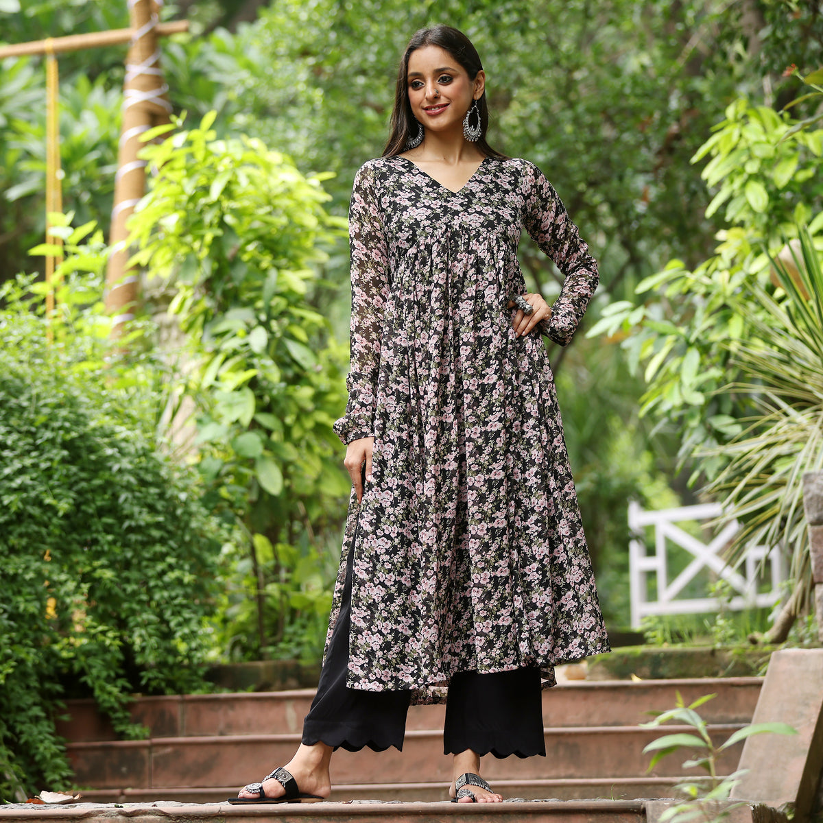 Karuni Floral Georgette Kurta – Kameez.co